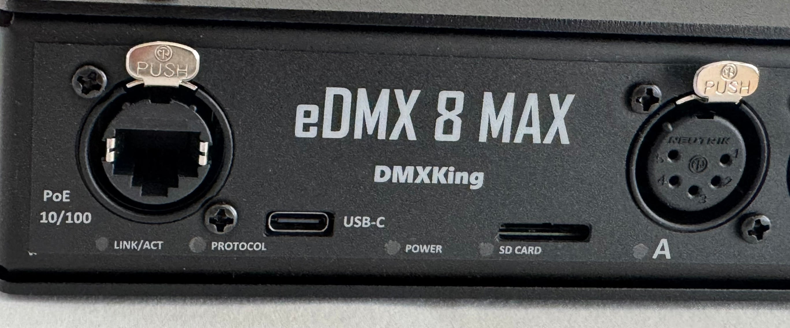 DMXking eDMX8 MAX - ArtNet/sACN to DMX Controller — DMX Pro Sales